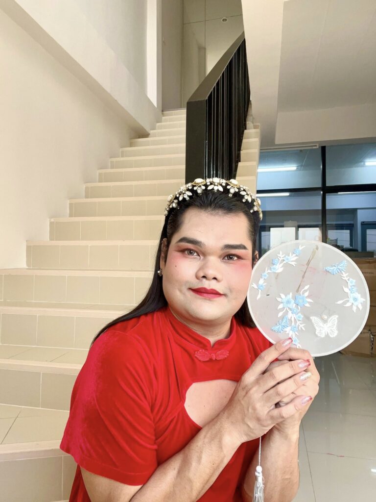 变超多？Happy Polla大方晒近照「秀胸前风光」！Jaguar Lim现身：瘦了不可爱了 – TTN 谈谈网